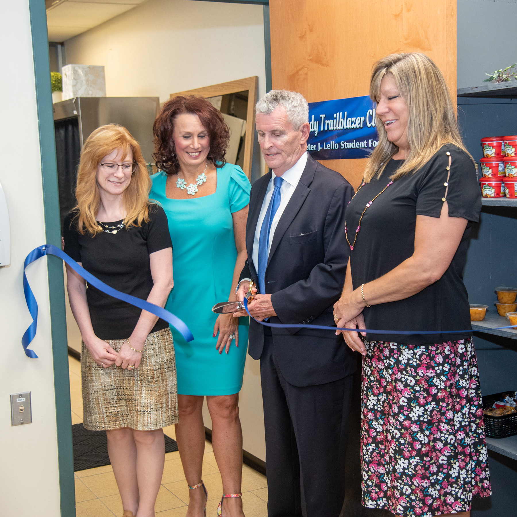 LCCC Opens Trendy Trailblazer Student Clothing Closet - The Greater ...